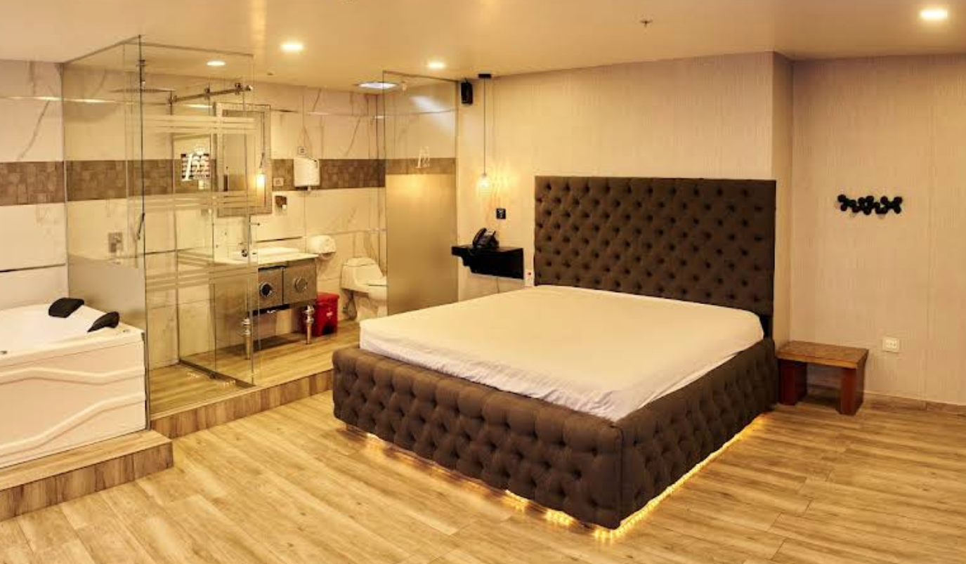 Night club: 155 - meganoche.com